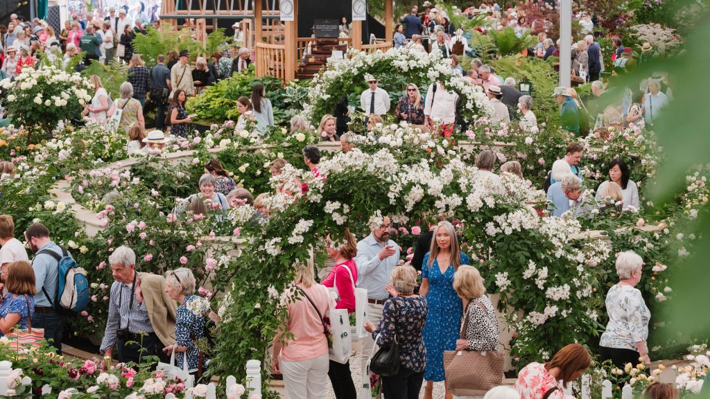 What makes the Chelsea Flower Show a perfect event for garden designers?